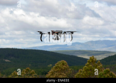 Long endurance drone prototype for surveillance and rescue (Aerogenix ...