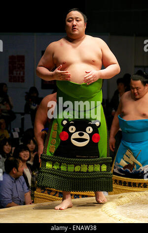 Chiba, Japan. 25th Apr, 2015. Harumafuji Sumo : Sumo Tournament ...