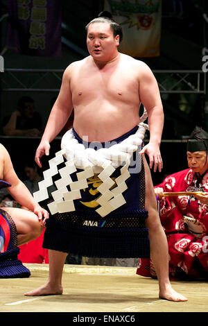 Chiba, Japan. 25th Apr, 2015. Takayasu Sumo : Sumo Tournament ...