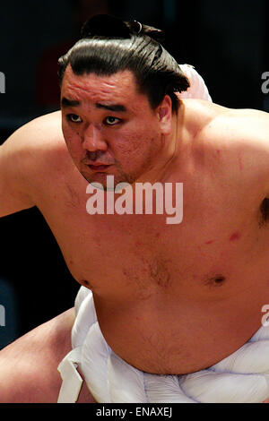 Chiba, Japan. 25th Apr, 2015. Takayasu Sumo : Sumo Tournament ...