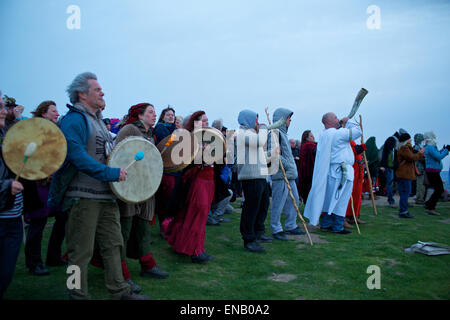 Goddesses, Druids, Pagan worshippers and Morris dancers begin a day of ...