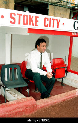 Lou Macari back at the Victoria Ground to be manager of Stoke City for ...