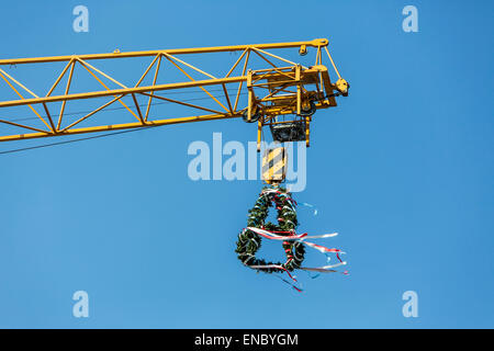 Topping-out wreath, topping-out ceremony Stock Photo - Alamy