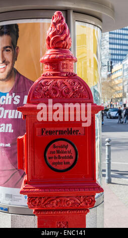 Red old Fire Alarm, Berlin, Germany, Europe I Historischer Feuermelder ...