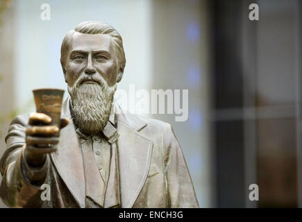 The fat man statue in downtown Lincoln, Nebraska Stock Photo - Alamy
