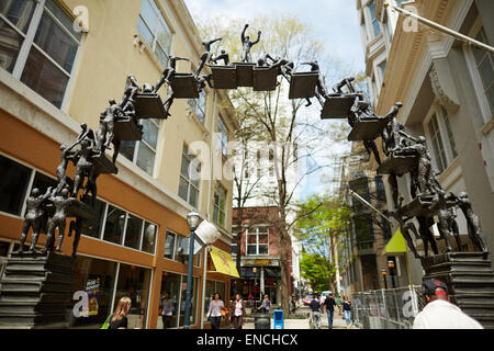 Atlanta in Georga USA Picture: "Through his eyes" statue on Auburn Ave ...