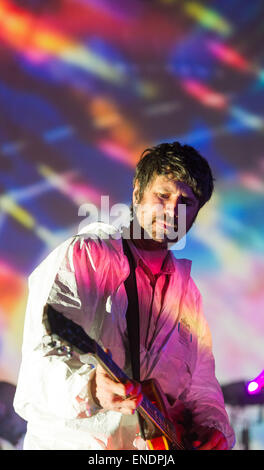 SUPER FURRY ANIMALS, CONCERT, CARDIFF, 1997: Gruff Rhys of the Super ...