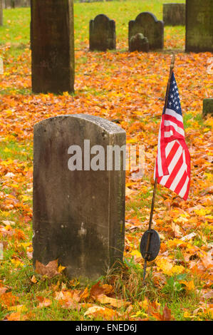 Gravestones with American flag, Memento Mori Burying Ground, Farmington ...