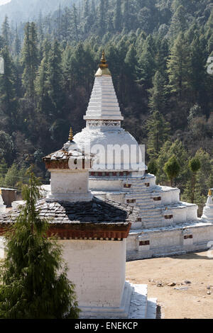 Chendebji Chorten (stupa), Chenebji, Wangdue Phodrang, Western Bhutan ...