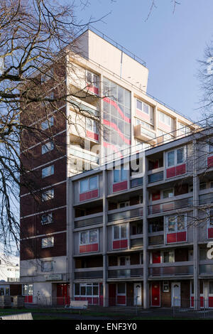 Block of flats in the city of Bristol on a sunny clear day Stock Photo ...
