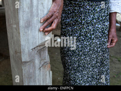 Rohingya Woman Showing The Pillar Of Her House Burnt By 969 Extremists ...