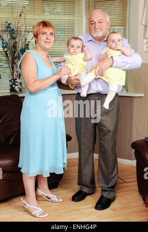 Britain's oldest dad of twins Richard Roden (71) with his wife Lisa (25 ...