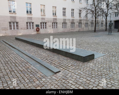 Claus von Stauffenberg, Claus Philipp Maria Schenk Graf von ...