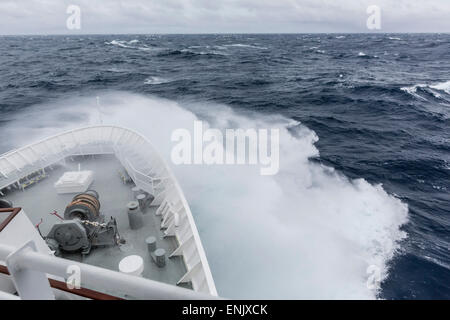 The Lindblad Expeditions ship National Geographic Explorer wedged into ...