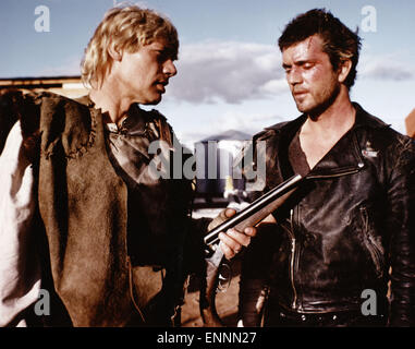 THE ROAD WARRIOR, (aka MAD MAX 2: THE ROAD WARRIOR), Bruce Spence, 1981 ...