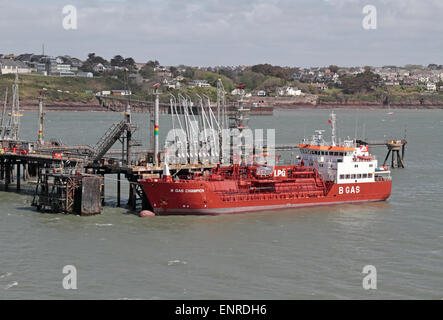 Dragon LNG at Milford Haven, Pembrokeshire Stock Photo - Alamy