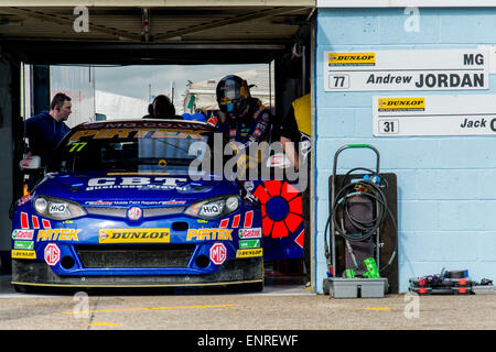 Thruxton, Andover, HAMPSHIRE, UK. 10th May, 2015. Jason Plato and Team ...