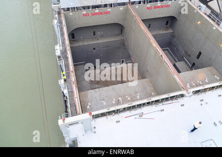 Empty cargo ship Stock Photo: 21248288 - Alamy