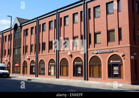Santander bank offices on Deansgate, Manchester Stock Photo - Alamy