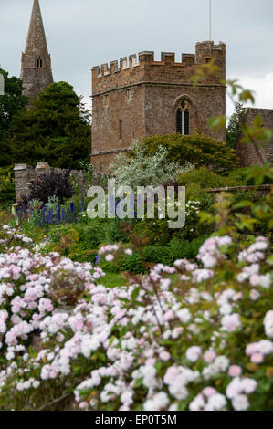 The Gate House at Broughton Castle, home of Lord and Lady Saye and ...