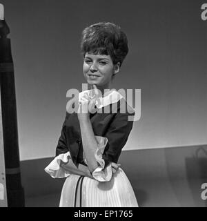 Manuela, deutsche Sängerin, in der ZDF-Hitparade, Deutschland 1969 ...