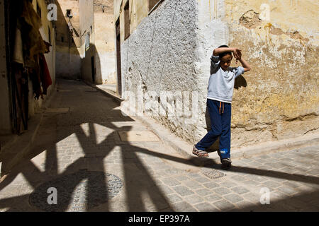 Morocco, Fes, daily life, boy Stock Photo - Alamy