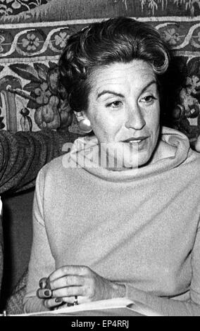 Maria Becker, deutsch schweizerische Film- und Theaterschauspielerin ...