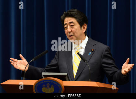 Tokyo. 14th May, 2015. Japan's Prime Minister Shinzo Abe speaks at a ...