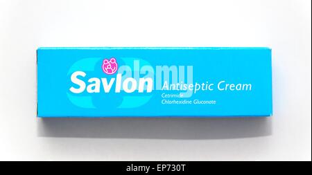 Savlon Antiseptic Cream Cetrimide Chlorhexidine Gluconate Stock Photo ...