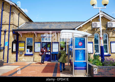 Railway Station, Sandy, Bedfordshire, England, UK Stock Photo - Alamy