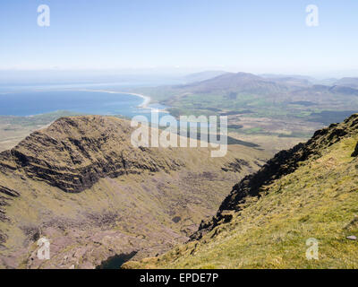 Stradbally And Beenoskee Mountains, Dingle Peninsula, County Kerry ...
