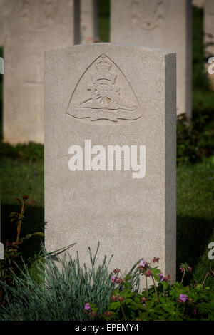 Grave of Gunner C. Dodd at Flatiron Copse Cemetery, Mametz, France ...