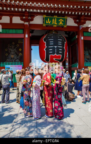 Local Japanese people in traditional dress Stock Photo - Alamy