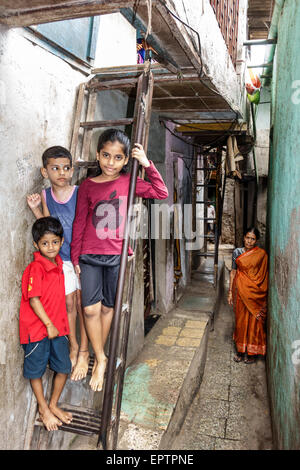 Mumbai India,Dharavi,Kumbhar Wada,slum,high population density,poverty,low income,poor,resident ...