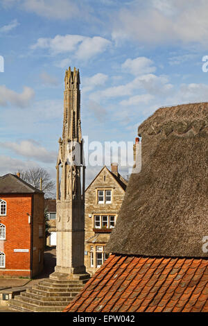 The Queen Eleanor Cross in the village of Geddington, Northamptonshire ...