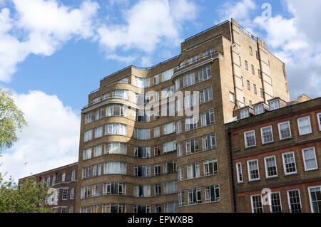 Art deco residential building Florin Court aka Whitehaven Mansions ...