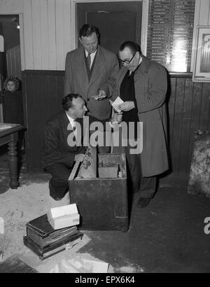Harry Zussman, Chairman Leyton Orient Football Club, attends league ...