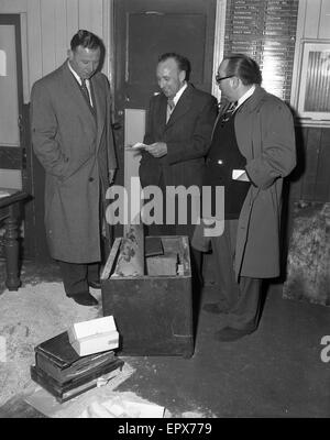 Harry Zussman, Chairman Leyton Orient Football Club, attends league ...