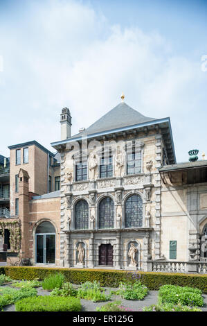 Garden outside the Rubenshuis Museum, Rubens House, former home and ...