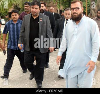 Founder and CEO Axact, Shoaib Sheikh coming to FIA Crime Branch Karachi ...