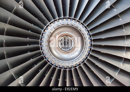 Rolls Royce RB211 turbofan engine fan blades Stock Photo - Alamy