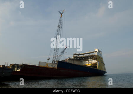 Turkish Ship Breaking Yards at Aliaga near Izmir Turkey Stock Photo - Alamy