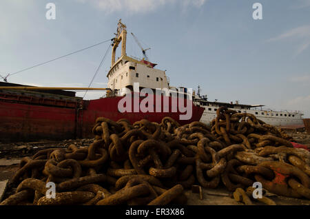 Turkish Ship Breaking Yards at Aliaga near Izmir Turkey Stock Photo - Alamy