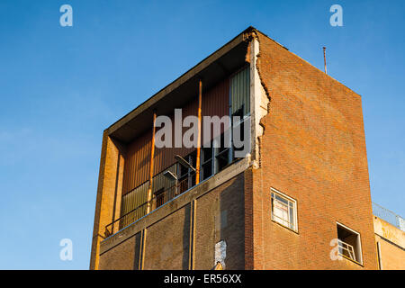 Old Factory Building Demolition Steel Beams Structure Stock Photo - Alamy