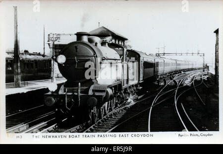 East Croydon Railway Station Stock Photo - Alamy