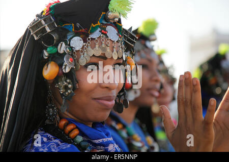 Women wearing traditional costumes and Berber jewellery, Tunisia Stock ...