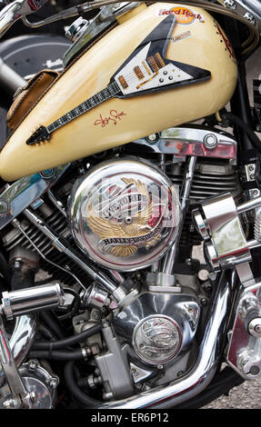 Custom Harley Davidson motorcycle shovelhead engine Stock Photo - Alamy