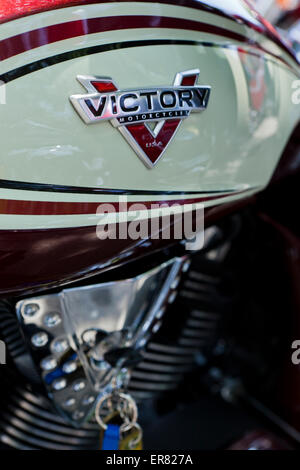 Victory motorcycle fuel tank and logo - USA Stock Photo - Alamy