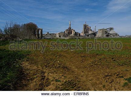 Ketton cement works Rutland England UK Stock Photo: 127002143 - Alamy
