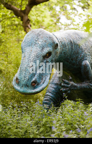 Anatosaurus, Bipedal Duck-billed Dinosaurs Hadrosaurs of the Late ...